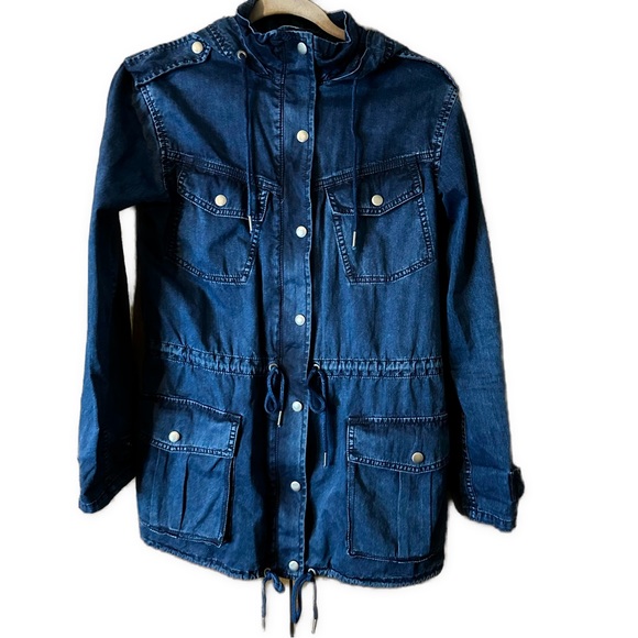 Talula | Jackets & Coats | Aritzia Talula Trooper Hooded Utility Cargo ...